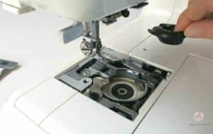 Comment régler la tension de la canette